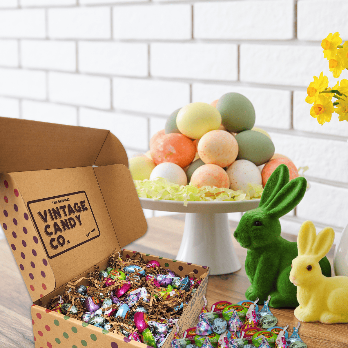 Easter Bulk Candy Gala Mix feat. Reeses Peanut Butter Eggs, Hershey Ex ...